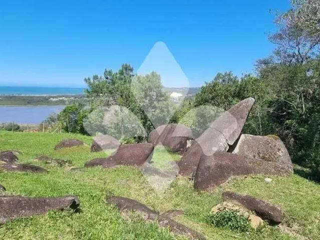 Terreno / Lote para Venda em Garopaba/SC Costa Do Macacu
