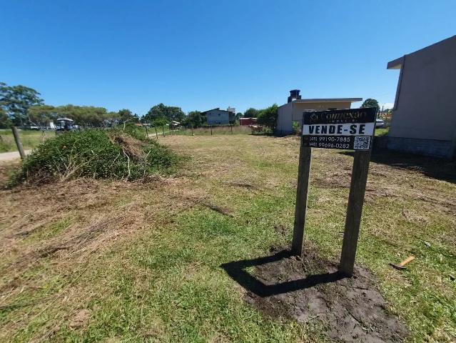 Terreno / Lote para Venda em Garopaba/SC Limpa