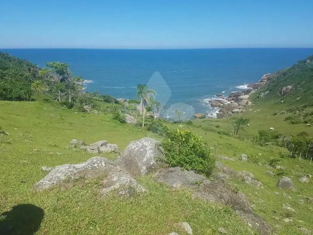 Terreno / Lote para Venda em Garopaba/SC Praia da Ferrugem