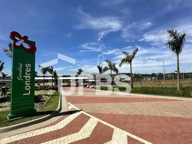 Terreno / Lote para Venda em Goiânia/GO Jardim Vitória