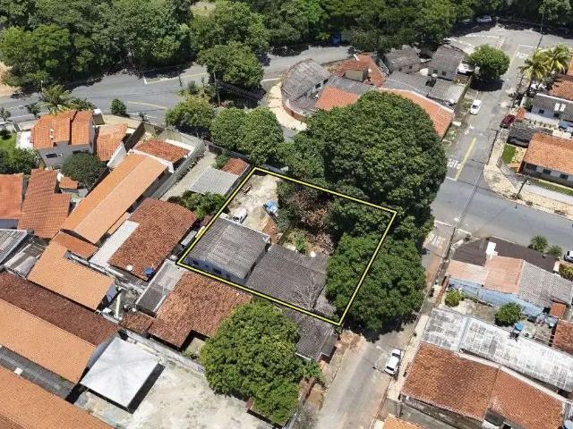 Terreno / Lote para Venda em Goiânia/GO Setor Leste Vila Nova