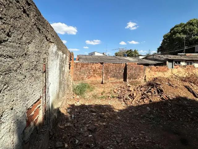 Terreno / Lote para Venda em Goiânia/GO Setor Urias Magalhães