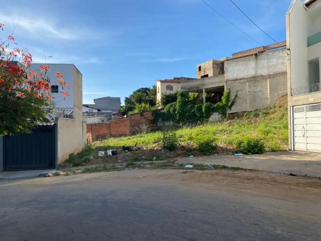 Terreno / Lote para Venda em Governador Valadares/MG Bairro Parque Olímpico