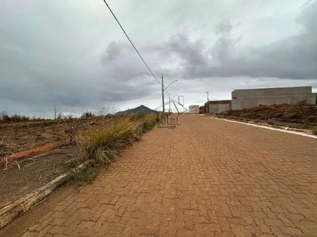 Terreno / Lote para Venda em Governador Valadares/MG Castelo
