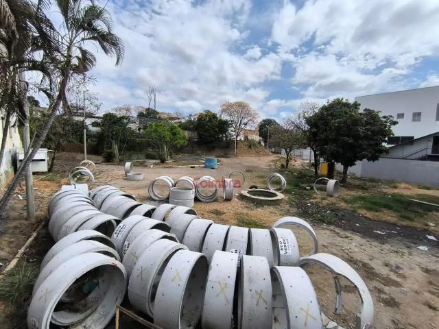 Terreno / Lote para Venda em Governador Valadares/MG Centro