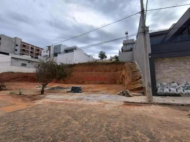 Terreno / Lote para Venda em Governador Valadares/MG Cidade Nova