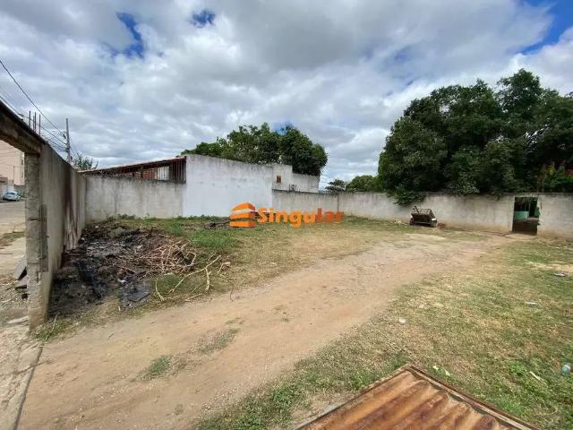 Terreno / Lote para Venda em Governador Valadares/MG Tiradentes