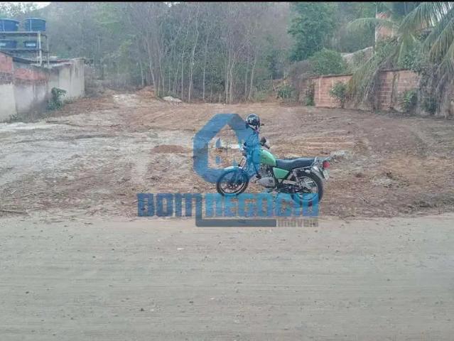 Terreno / Lote para Venda em Governador Valadares/MG Vilagge da Serra