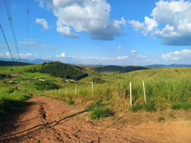Terreno / Lote para Venda em Governador Valadares/MG Zona Rural