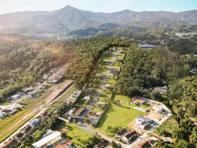 Terreno / Lote para Venda em Guabiruba/SC Centro