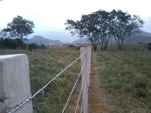 Terreno / Lote para Venda em Guarapari/ES Comunidade Urbana de Amarelos