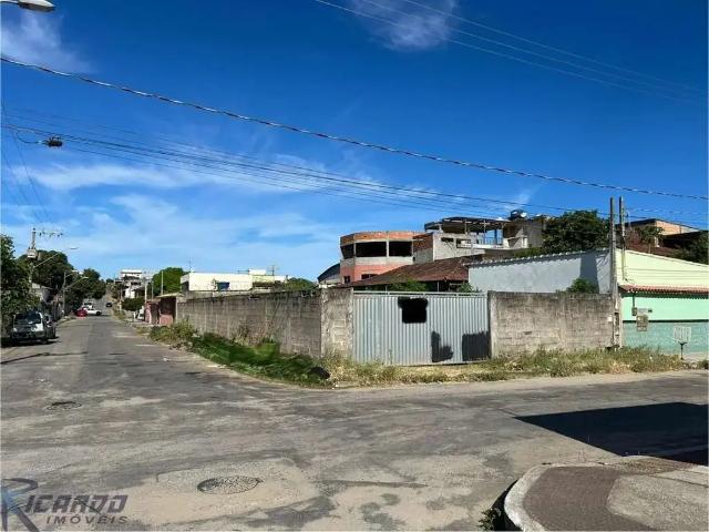 Terreno / Lote para Venda em Guarapari/ES Itapebussu