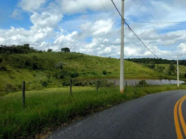 Terreno / Lote para Venda em Guararema/SP Maracatu