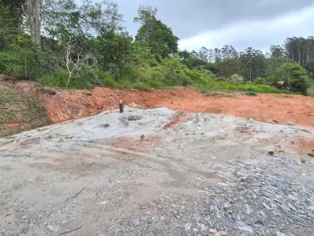 Terreno / Lote para Venda em Guararema/SP Paião