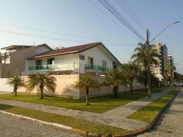 Terreno / Lote para Venda em Guaratuba/PR Centro
