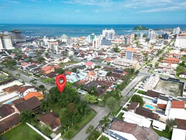 Terreno / Lote para Venda em Guaratuba/PR Centro