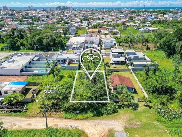 Terreno / Lote para Venda em Guaratuba/PR Piçarras