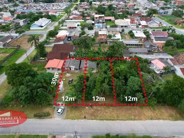 Terreno / Lote para Venda em Guaratuba/PR Piçarras