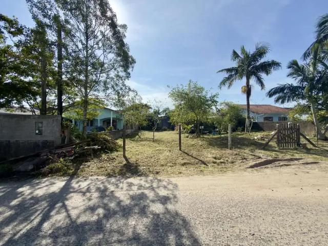 Terreno / Lote para Venda em Guaratuba/PR Piçarras