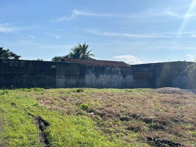 Terreno / Lote para Venda em Guaratuba/PR Piçarras