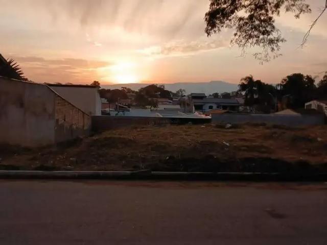 Terreno / Lote para Venda em Guaratinguetá/SP Belveder Clube dos 500