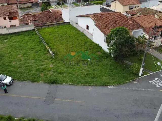 Terreno / Lote para Venda em Guaratinguetá/SP Parque das Alamedas
