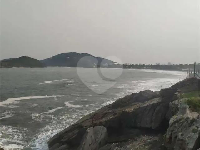 Terreno / Lote para Venda em Guarujá/SP Balneário Praia do Pernambuco