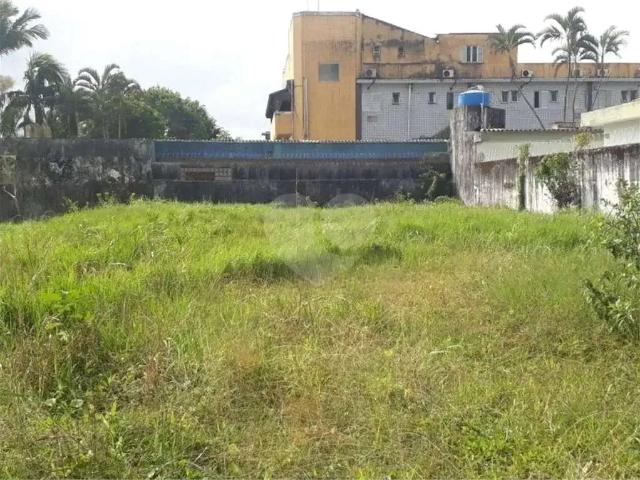 Terreno / Lote para Venda em Guarujá/SP Balneário Praia do Pernambuco