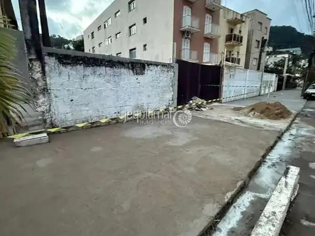 Terreno / Lote para Venda em Guarujá/SP Enseada