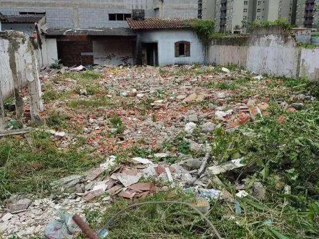 Terreno / Lote para Venda em Guarujá/SP Jardim Três Marias