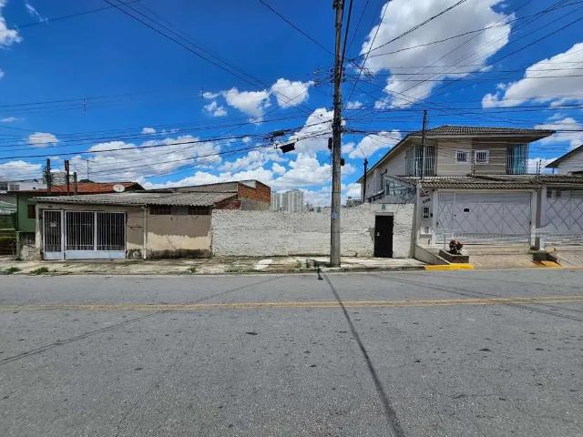 Terreno / Lote para Venda em Guarulhos/SP Parque Renato Maia
