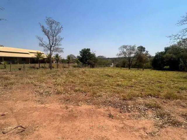 Terreno / Lote para Venda em Hidrolândia/GO Condomínio Águas da Serra