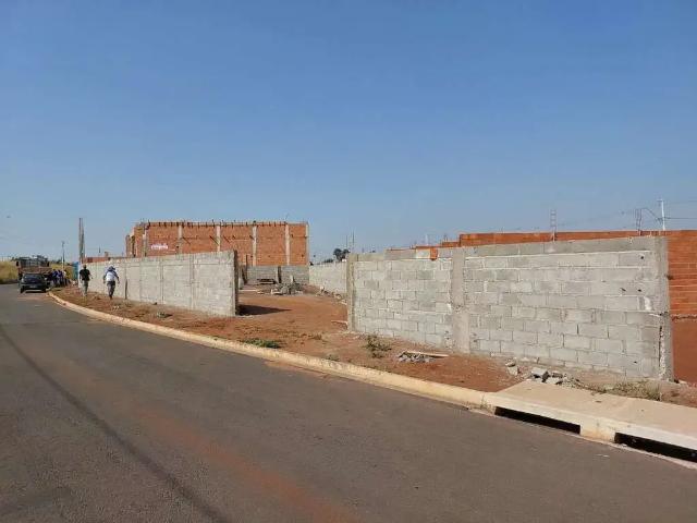 Terreno / Lote para Venda em Hortolândia/SP Jardim Florida
