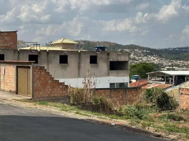 Terreno / Lote para Venda em Ibirité/MG São Pedro