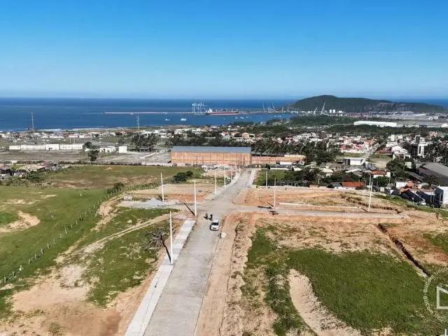 Terreno / Lote para Venda em Imbituba/SC Village