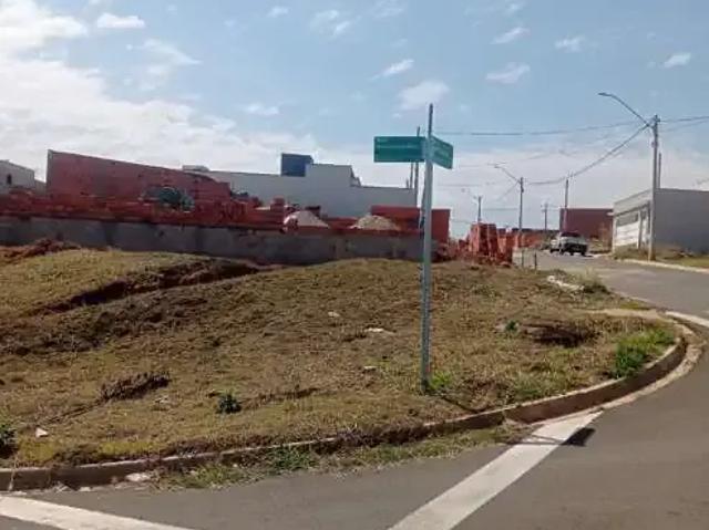 Terreno / Lote para Venda em Indaiatuba/SP Parque Barnabé