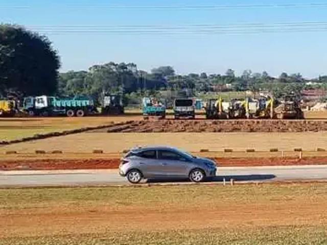 Terreno / Lote para Venda em Indaiatuba/SP Parque das Bandeiras
