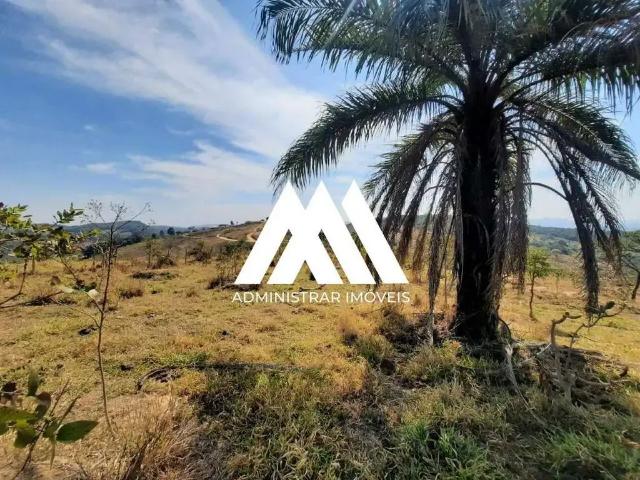Terreno / Lote para Venda em Itatiaiuçu/MG Pedras