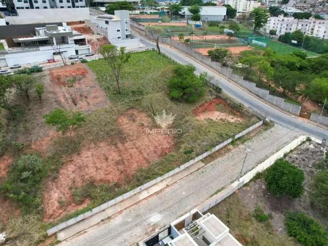 Terreno / Lote para Venda em Itaúna/MG Tropical