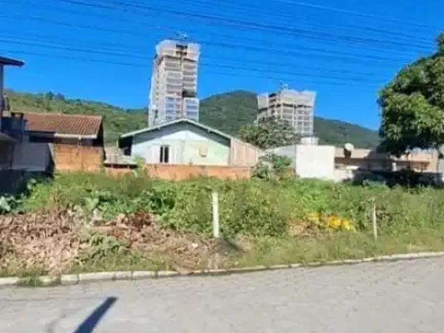 Terreno / Lote para Venda em Itapema/SC Varzea