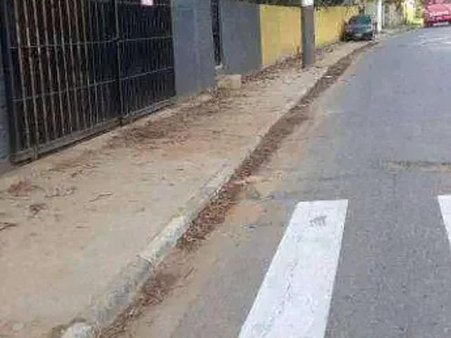 Terreno / Lote para Venda em Itapecerica da Serra/SP Centro