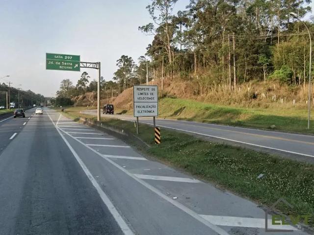 Terreno / Lote para Venda em Itapecerica da Serra/SP Itaquaciara
