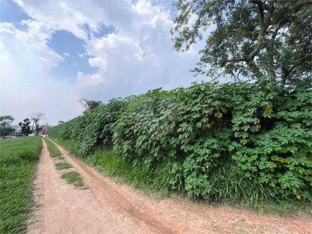 Terreno / Lote para Venda em Itapecerica da Serra/SP Jardim Cinira