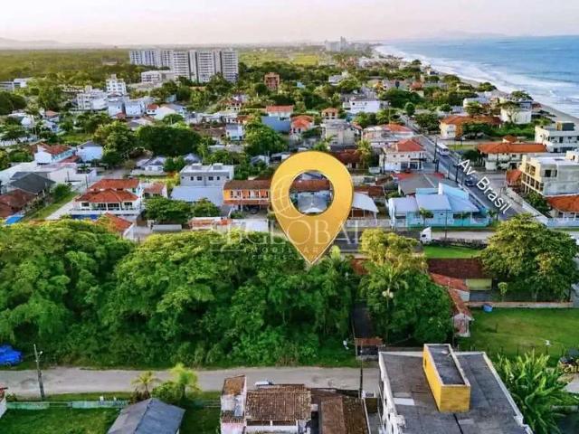 Terreno / Lote para Venda em Itapoá/SC Centro