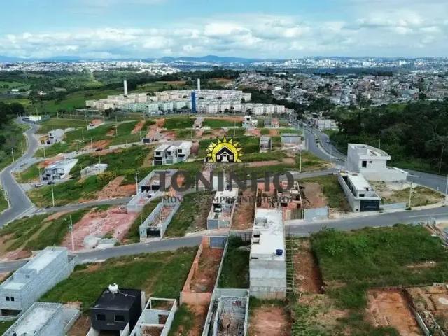 Terreno / Lote para Venda em Itaquaquecetuba/SP Parque Dirce