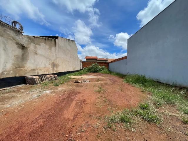 Terreno / Lote para Venda em Itumbiara/GO Residencial Alto do Trindade
