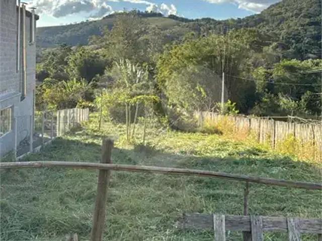 Terreno / Lote para Venda em Jambeiro/SP Centro