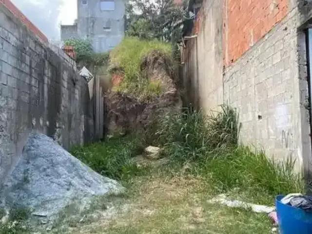 Terreno / Lote para Venda em Jandira/SP Jardim Camila