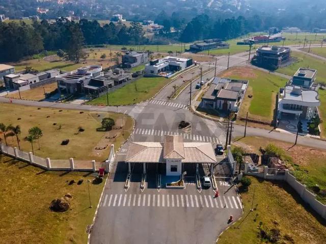 Terreno / Lote para Venda em Jandira/SP Nova Higienópolis