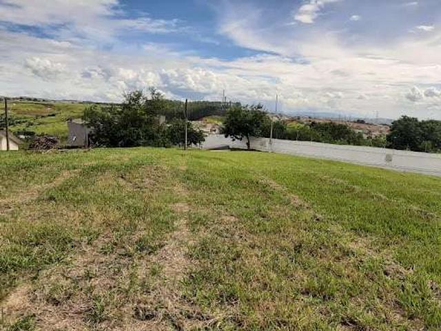 Terreno / Lote para Venda em Jacareí/SP Cidade Nova Jacareí